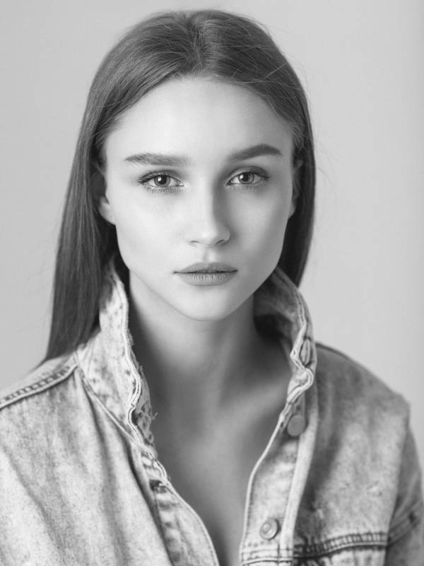 Model Yana Ivanova | ATR.ONE